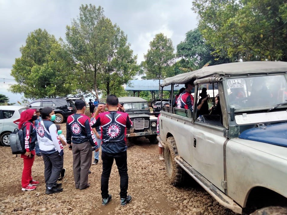 Paket Filemon Camp Menuju Desa Dan Kebun Kopi Cisadon