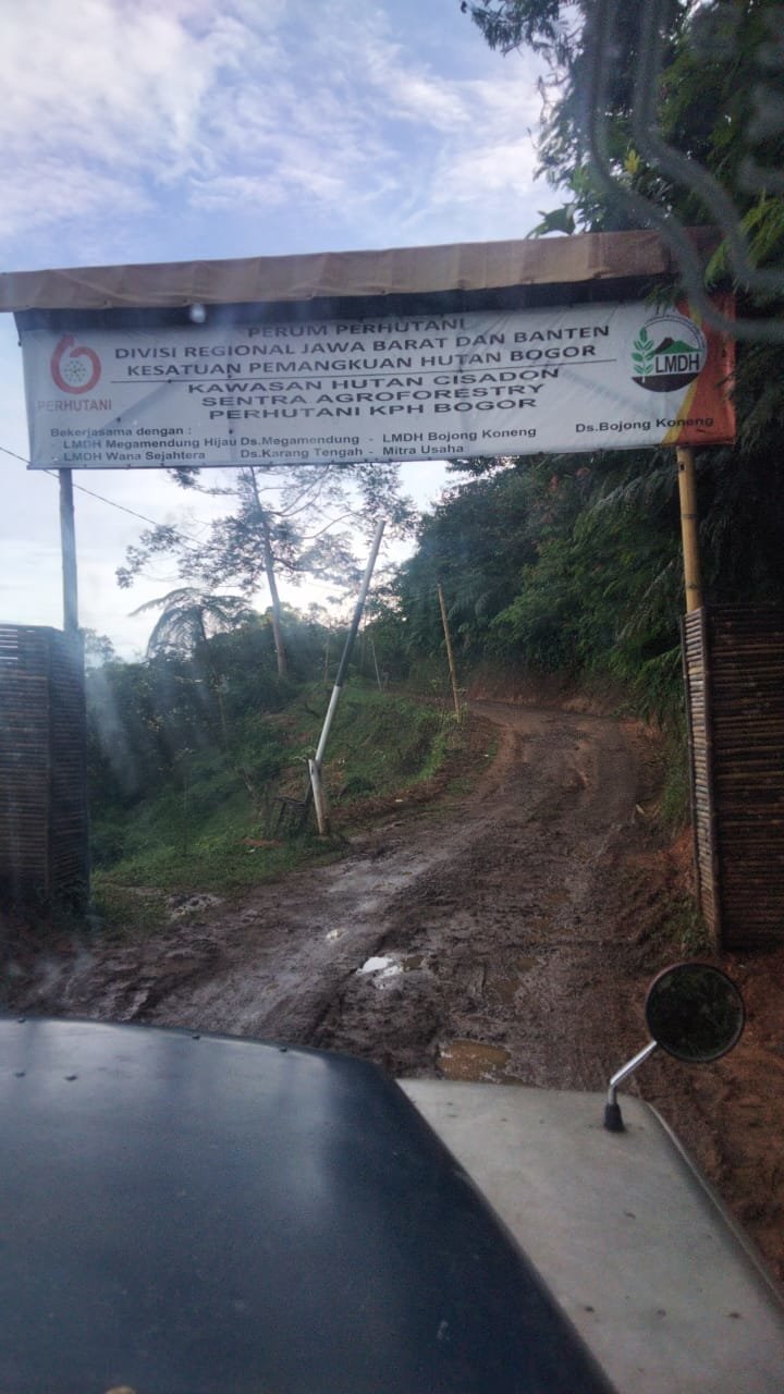 Paket Filemon Camp Menuju Desa Dan Kebun Kopi Cisadon