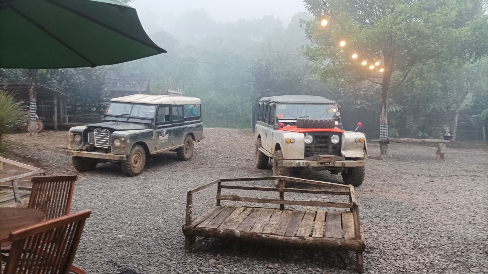 Trekking Menuju Curug di Desa Cisadon...Dan Relaksasi di Filemon Camp