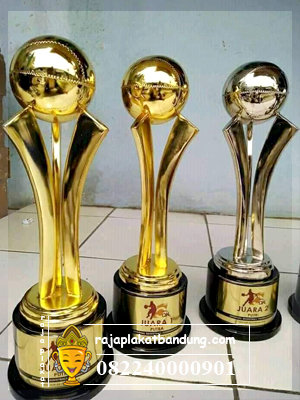 Rekomendasi Trophy Mewah | Langsung pengrajin 082240000901