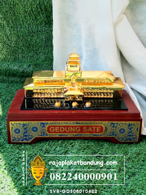 Plakat Perusahaan Premium | Produksi Langsung Oleh Pengrajin