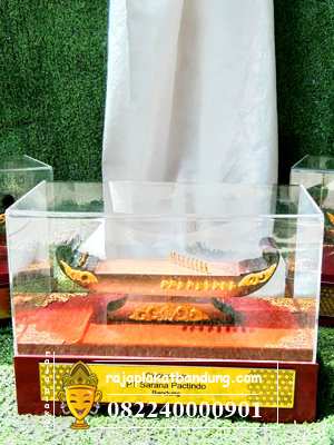 Souvenir Khas Daerah