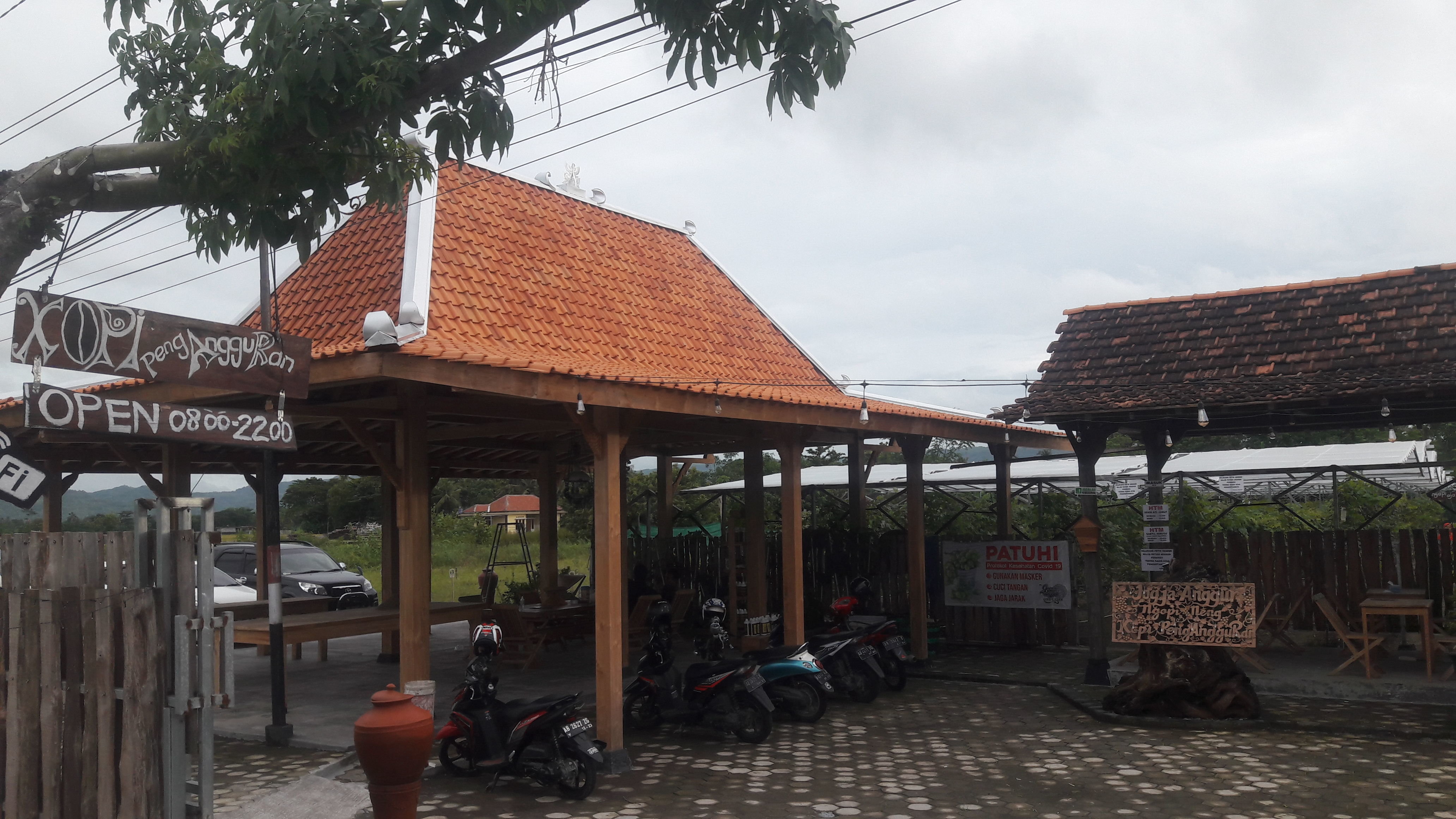 "Jogja Anggur" : Mencicip Manis 'Neng Jupe' hingga Ninel