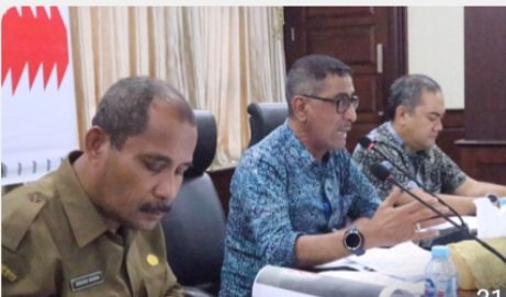 BASALAMAH PIMPIN RAPAT BAHAS TUGAS TEKNIS TPID PROVINSI MALUKU
