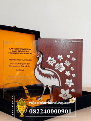 Plakat Akrilik Berkualitas langsung pengrajin 082240000901