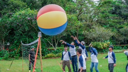 Fun Games Outbound Inflatable 2024...Anti Mainstream