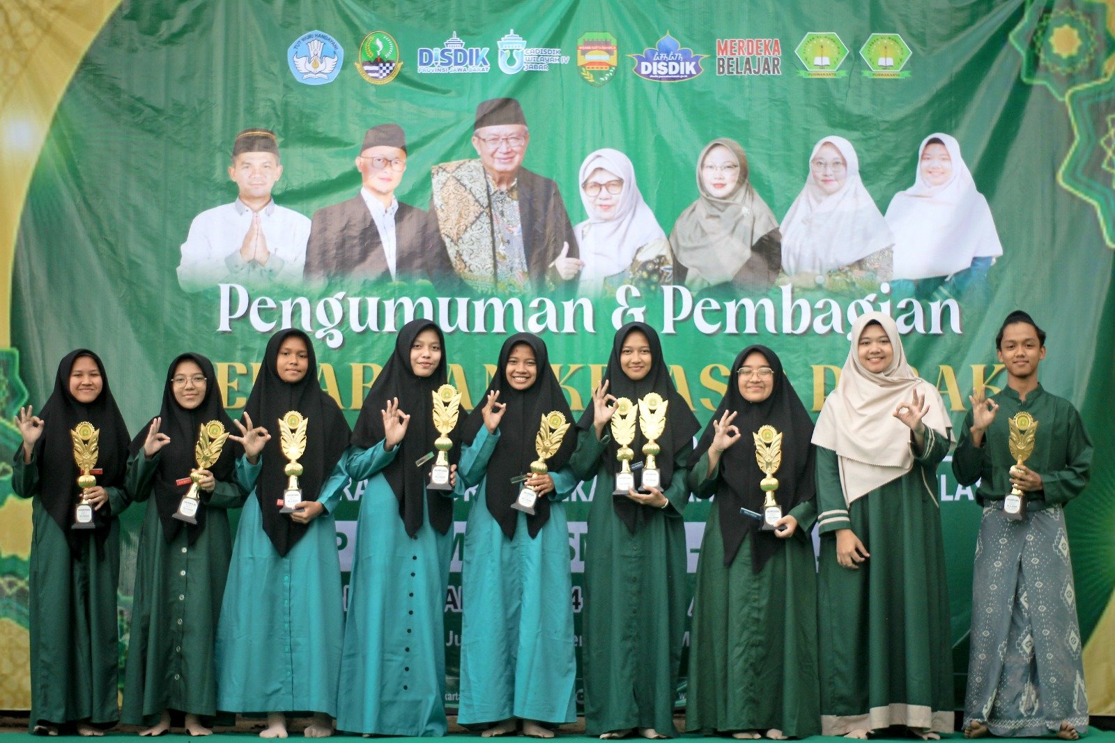 Pengumuman Kejuaraan Kelas Raport Akhir Semester Ganjil dan Kejuaraan ...
